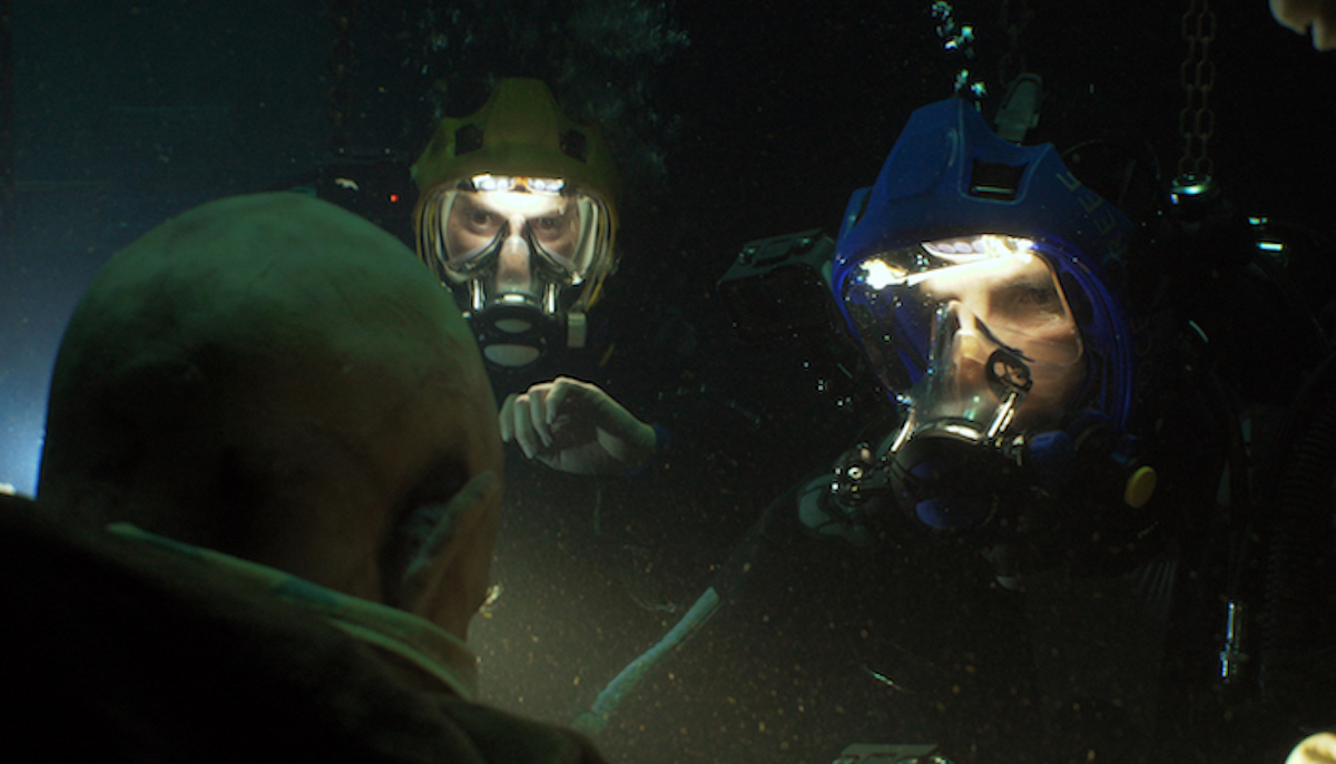 Review: 'The Deep House' Takes Viewers to An Underwater Haunted House ...